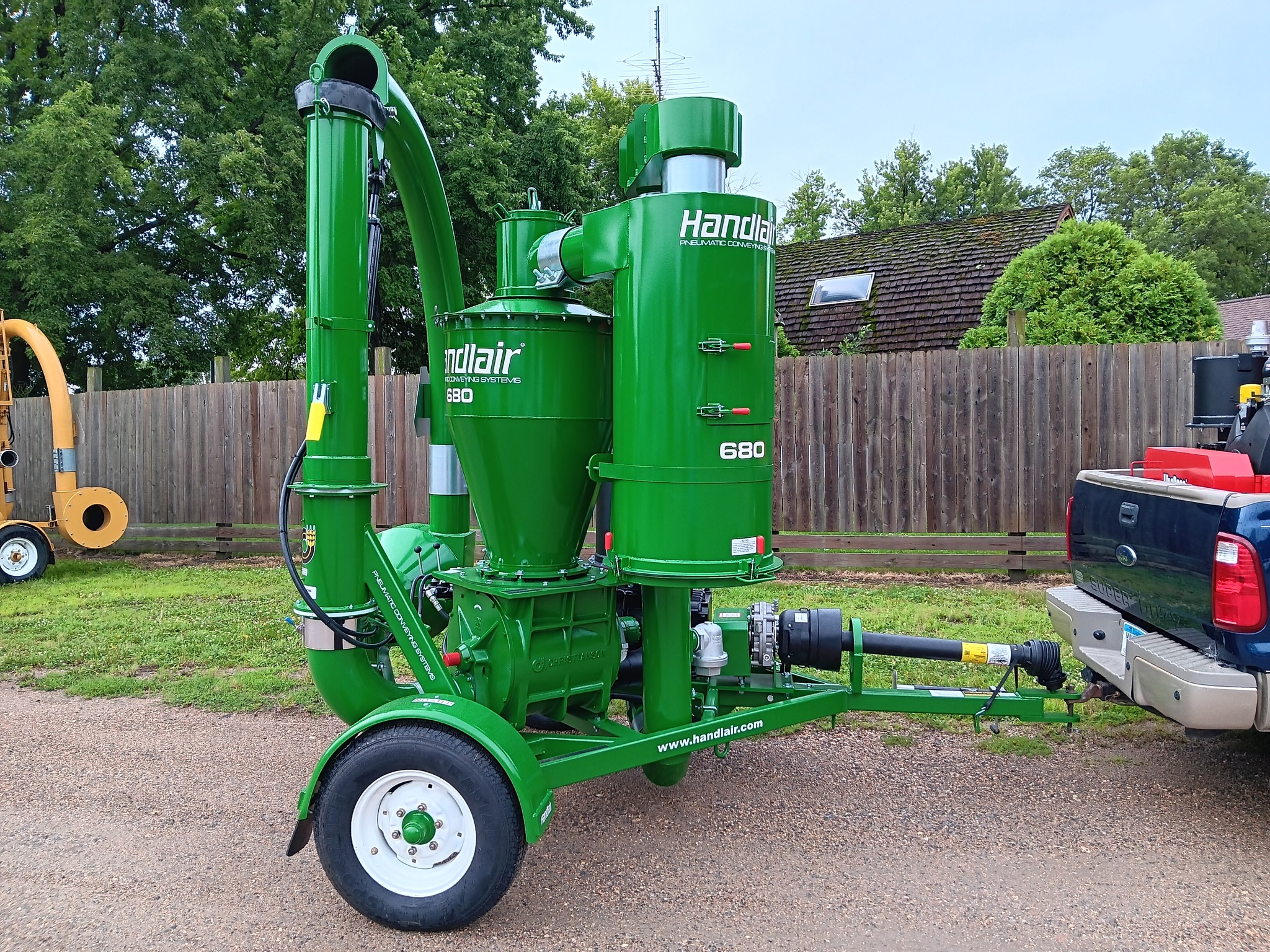 Agricultural Pneumatic Conveying Systems | Grain & Seed Handling Equipment